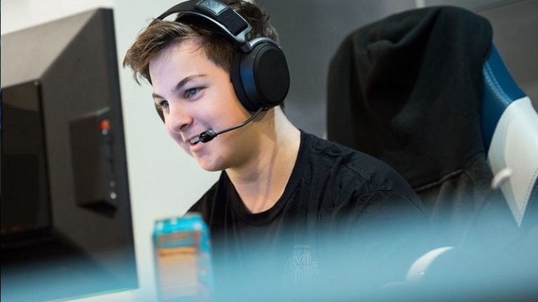 Best Rocket League Players in 2024 - Top 10 Players in the World