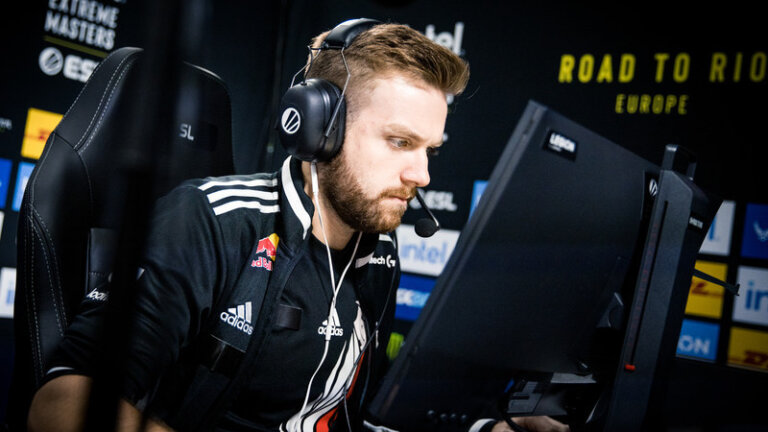 NiKo CS2 Pro Settings: Mouse, Monitor, Video and Crosshair