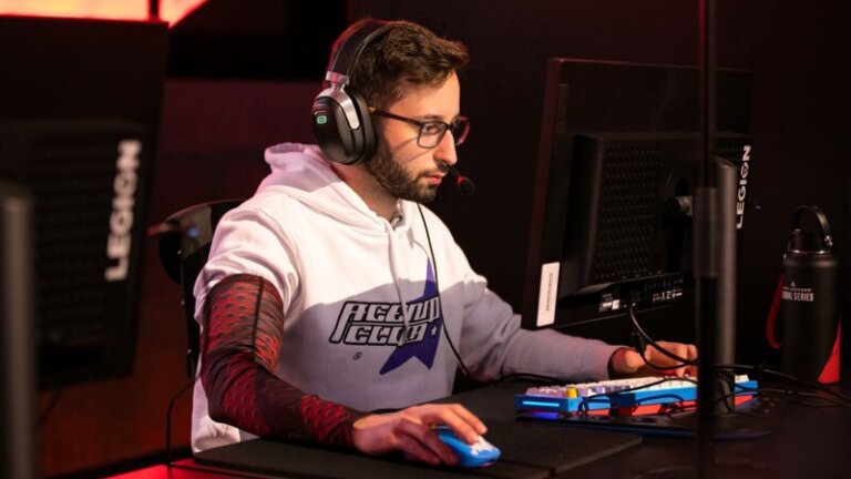 Best Apex Legends Players - Top 10 Apex Players in 2023