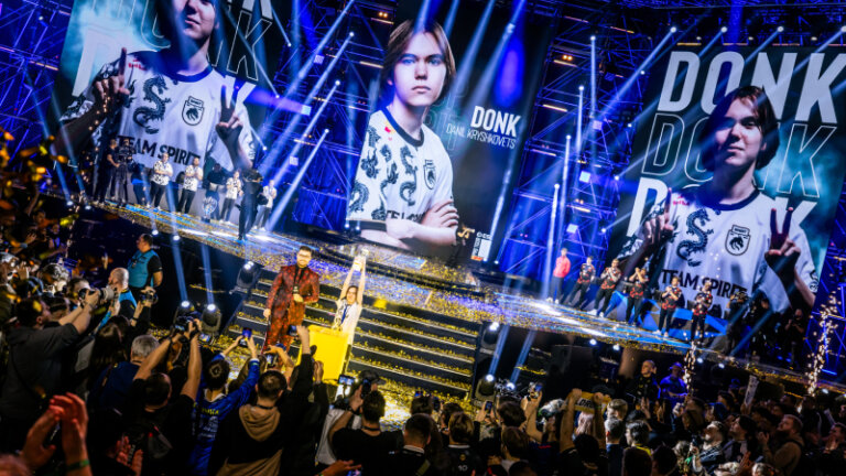 What makes donk so good at CS2? | Our analysis