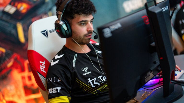 Best CS2 Players in 2025: Top 10 Counter-Strike Athletes