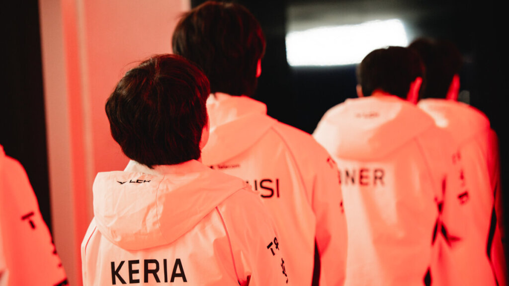 Tracking the LCK Pros | Who is the highest-ranked player in solo queue?