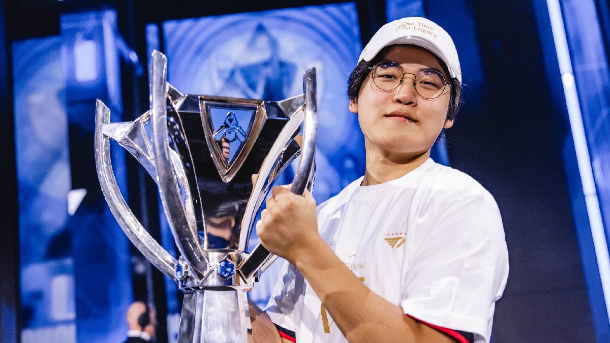 Gumayusi back as T1's starter at CEO's request - Coaches Undermined?