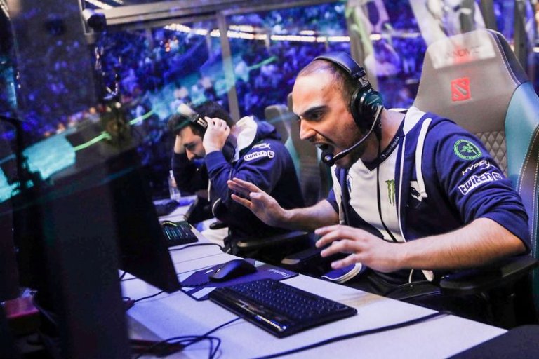 The 5 Oldest Dota 2 Pro Players That Are Still Active