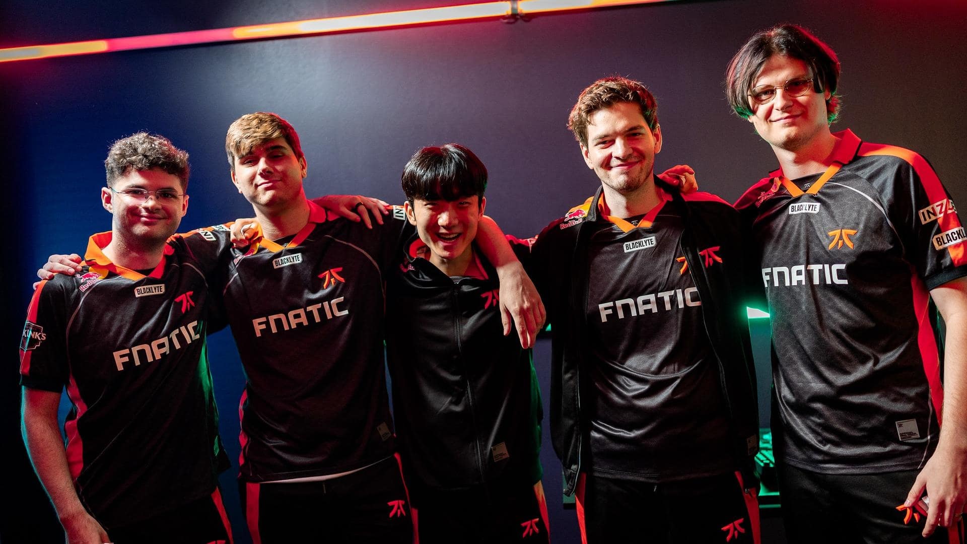 LoL Worlds 2025 Predictions: Power Rankings & Favorites To Win
