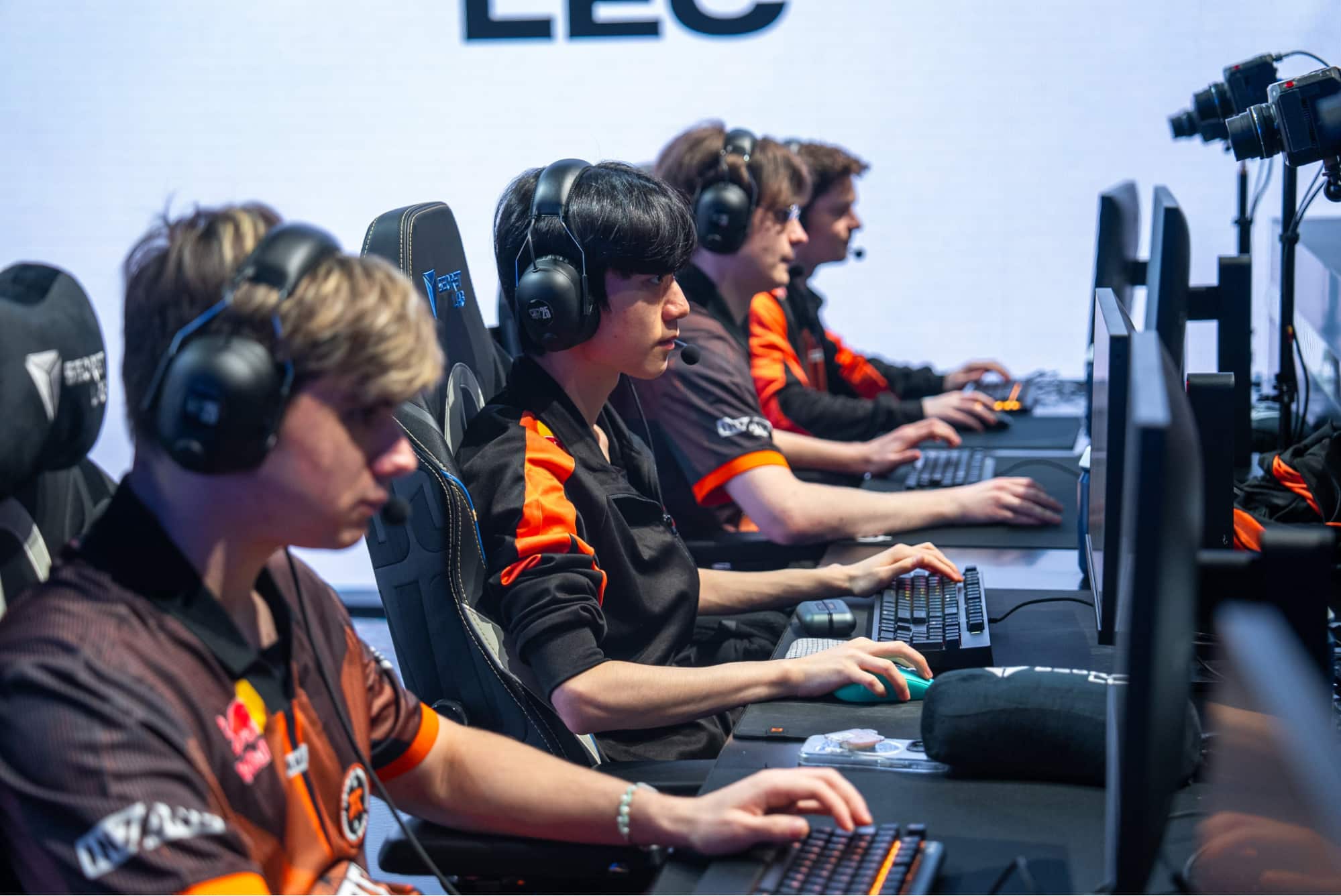 FNATIC: History, Esports Teams, Achievements & Legacy
