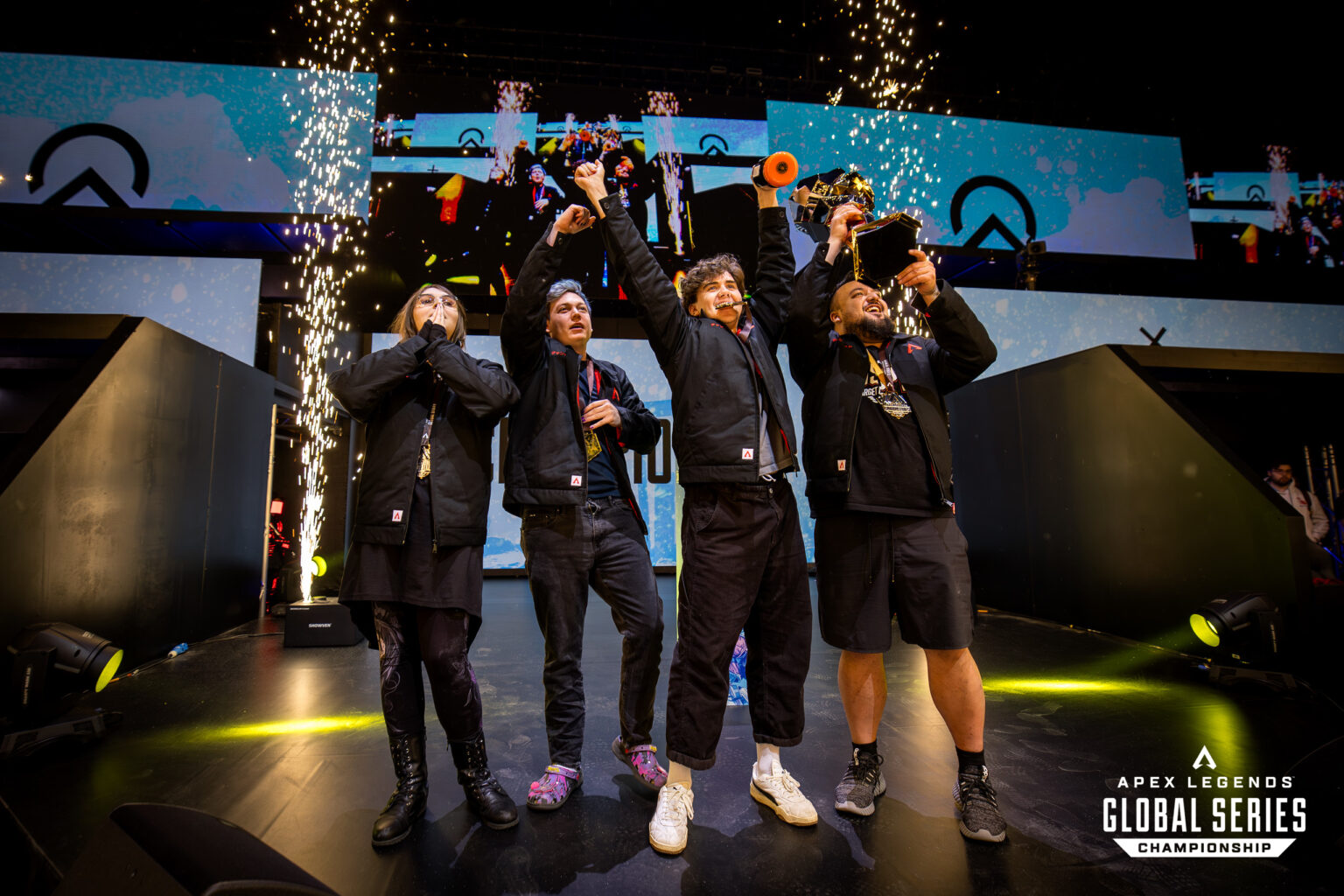 Apex Legends Champs Day 4 Grand Finals: LCQ Winner Oblivion Crowned ...